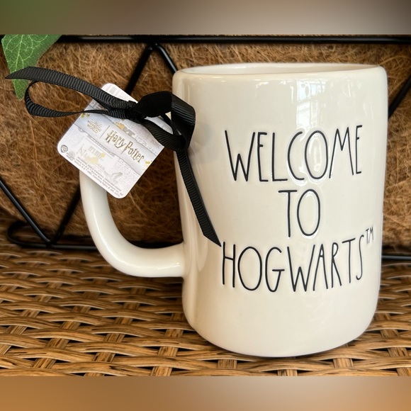 Rae Dunn | Dining | Rae Dunn Harry Potter Welcome To Hogwarts Luggage ...